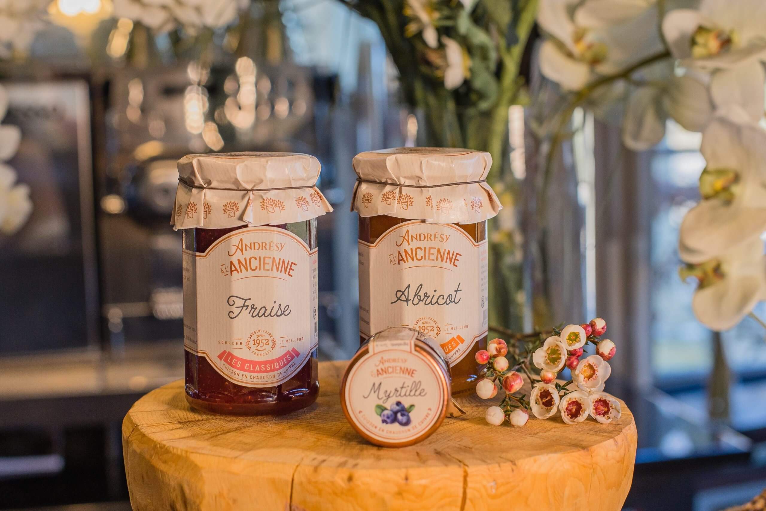Andrésy à l'Ancienne jams: a modernized design and still in the tradition! Andrésy à l'Ancienne jams: a modernized design and still in the tradition!